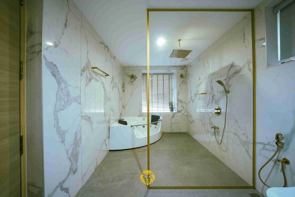 Bathroom Glass Partitions in India: Fashion Integrated with ...